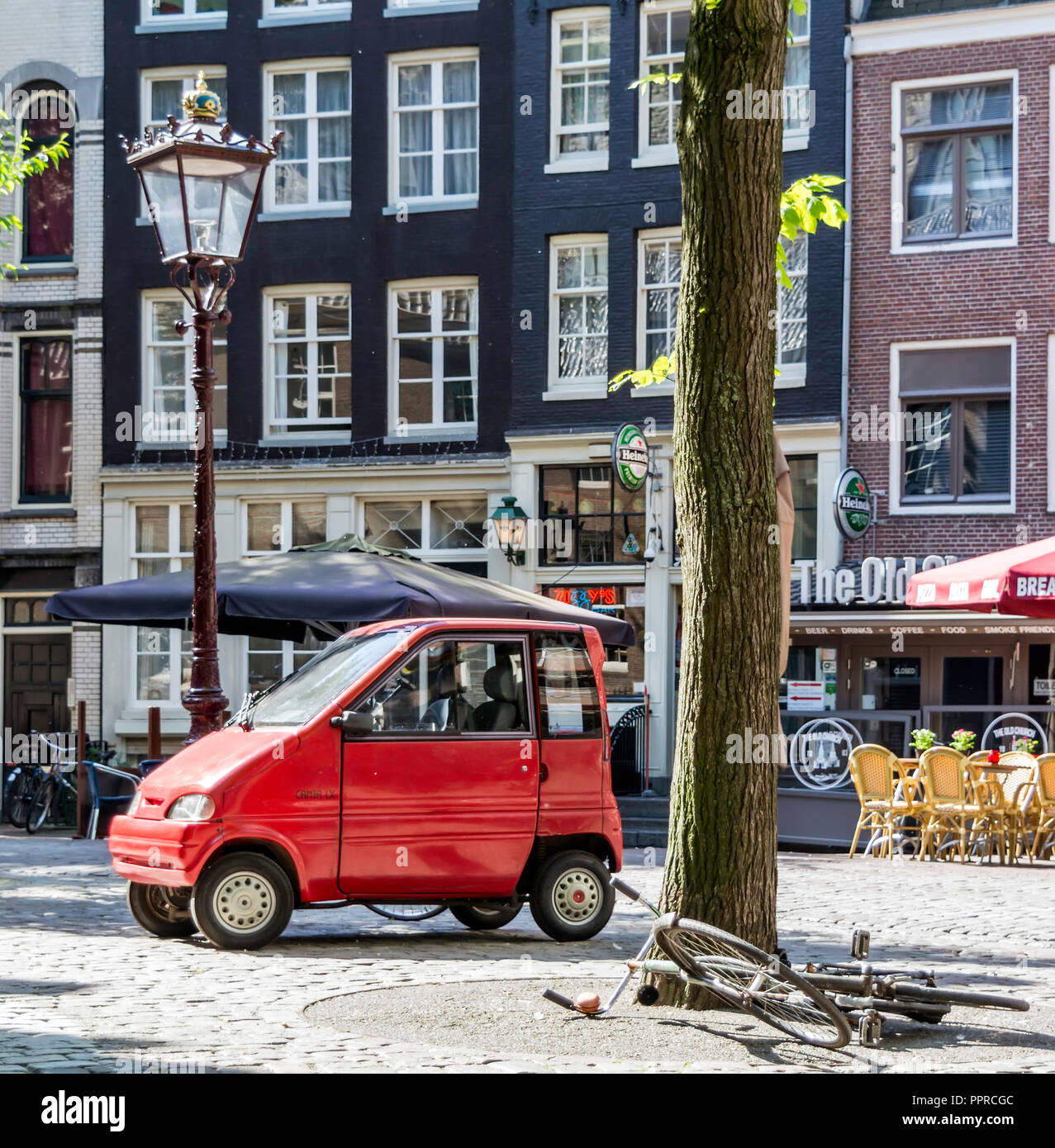 Micro car -Fotos und -Bildmaterial in hoher Auflösung - Seite 2 - Alamy