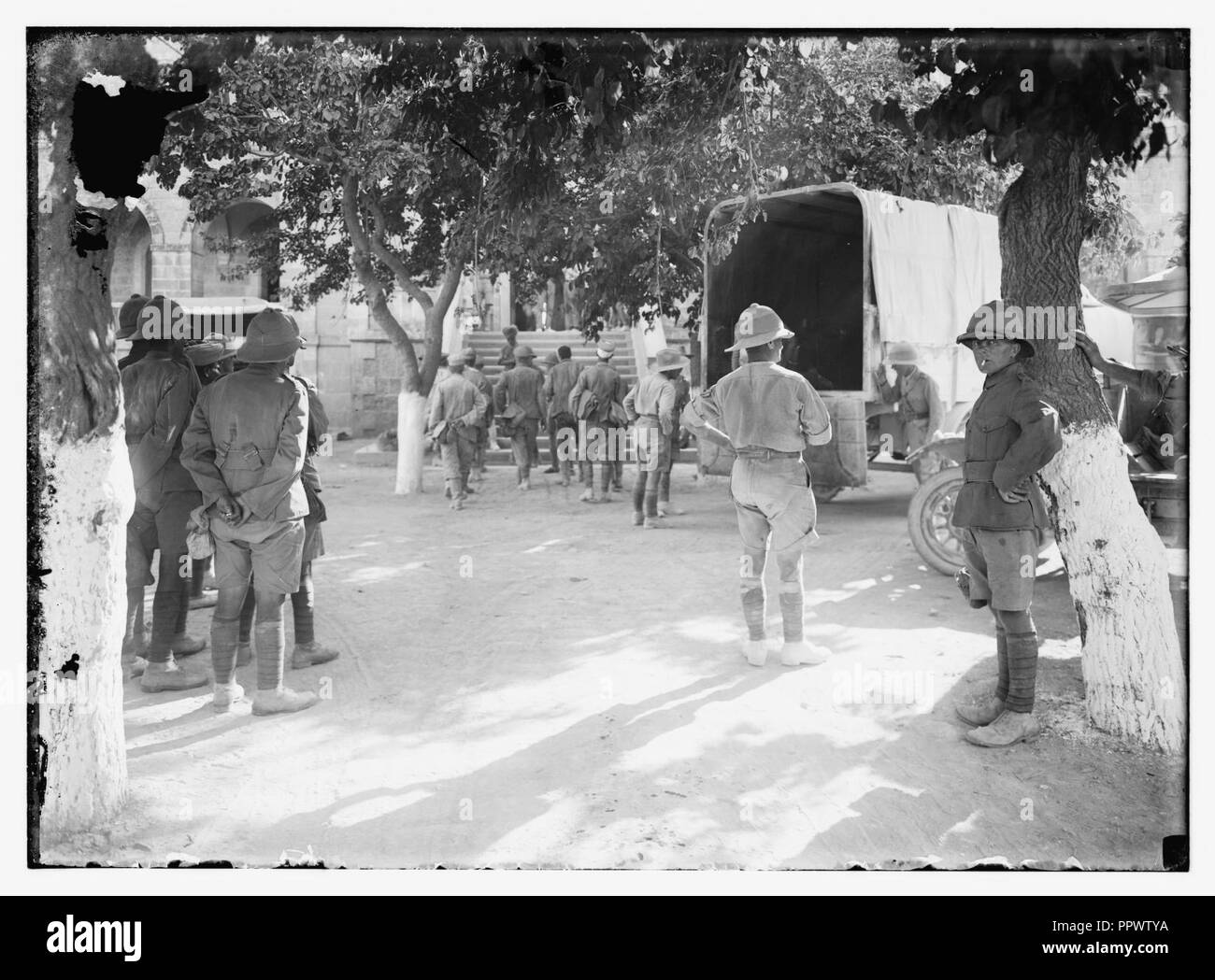 Bewachung von gefangenen -Fotos und -Bildmaterial in hoher Auflösung ...