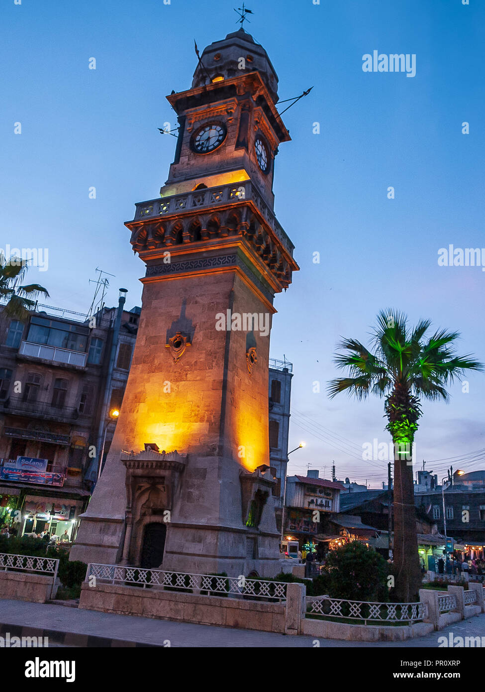Aleppo Clock Tower Night Aleppo Stockfotos und -bilder Kaufen - Alamy