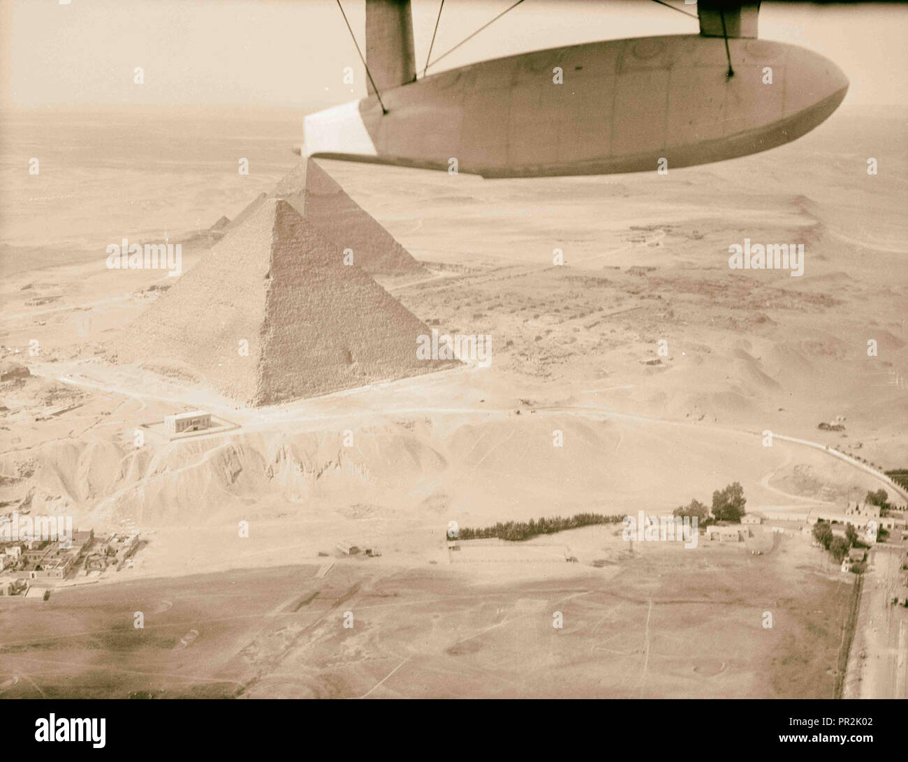 Pyramide cheops eingang -Fotos und -Bildmaterial in hoher Auflösung – Alamy