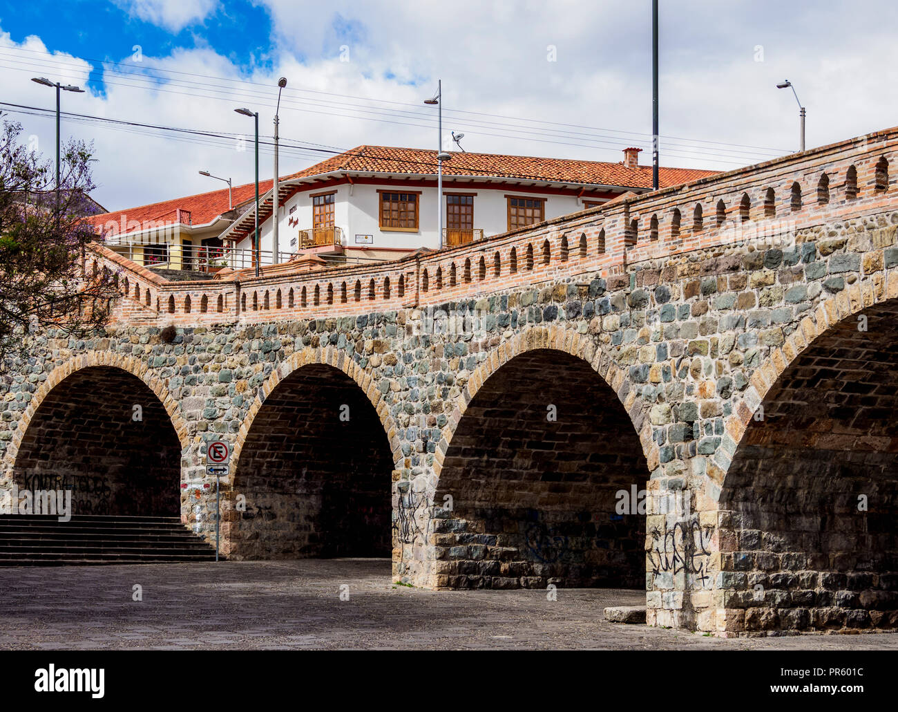 Puente roto -Fotos und -Bildmaterial in hoher Auflösung – Alamy