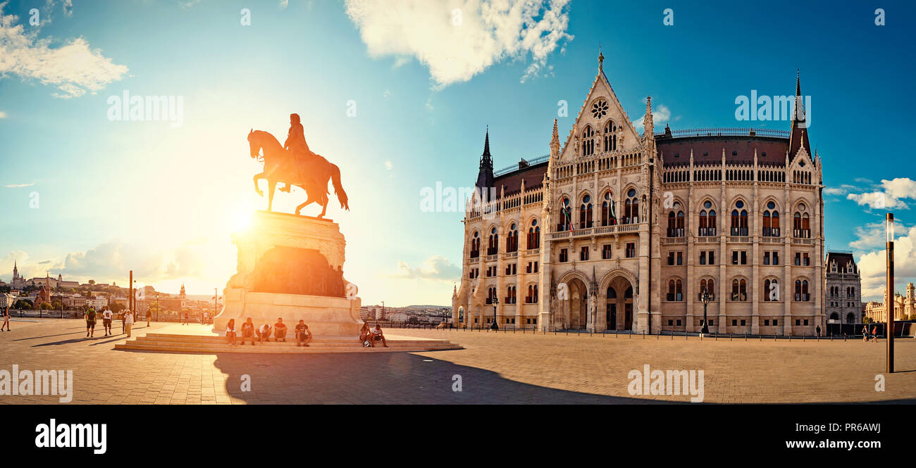 Statue von graf gyula andrassy -Fotos und -Bildmaterial in hoher ...