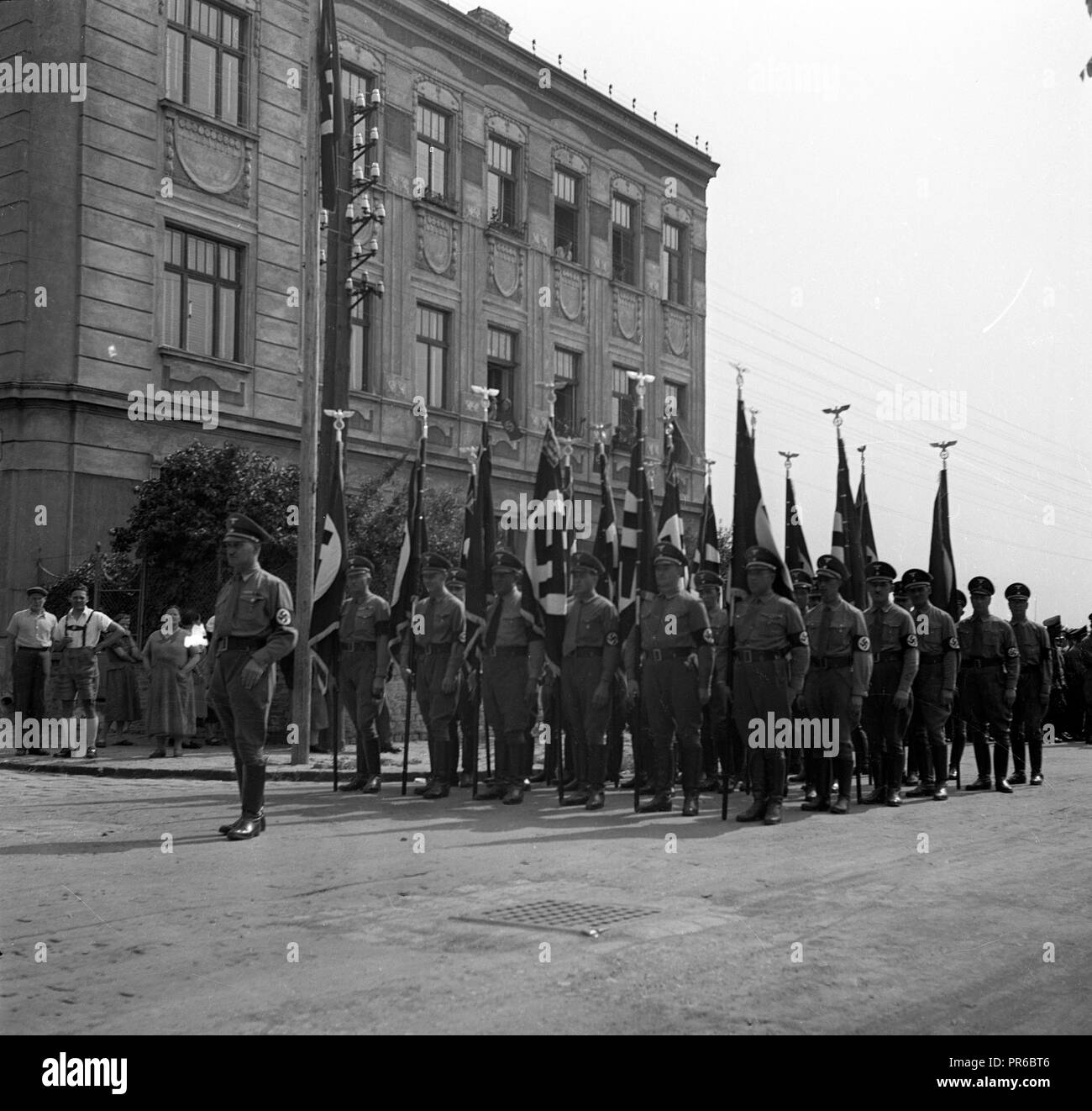 Anschluss österreich hitler 1938 -Fotos und -Bildmaterial in hoher ...