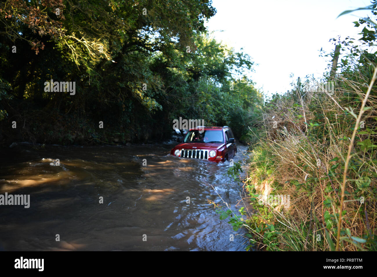 Offroad jeep -Fotos und -Bildmaterial in hoher Auflösung – Alamy