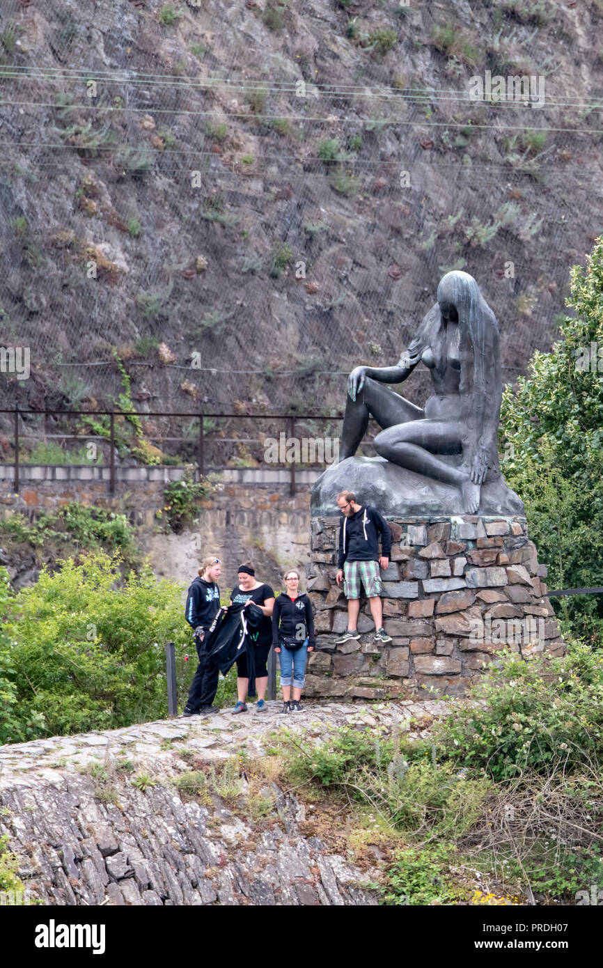 Loreley statue am Rhein in Deutschland Stockfotografie - Alamy