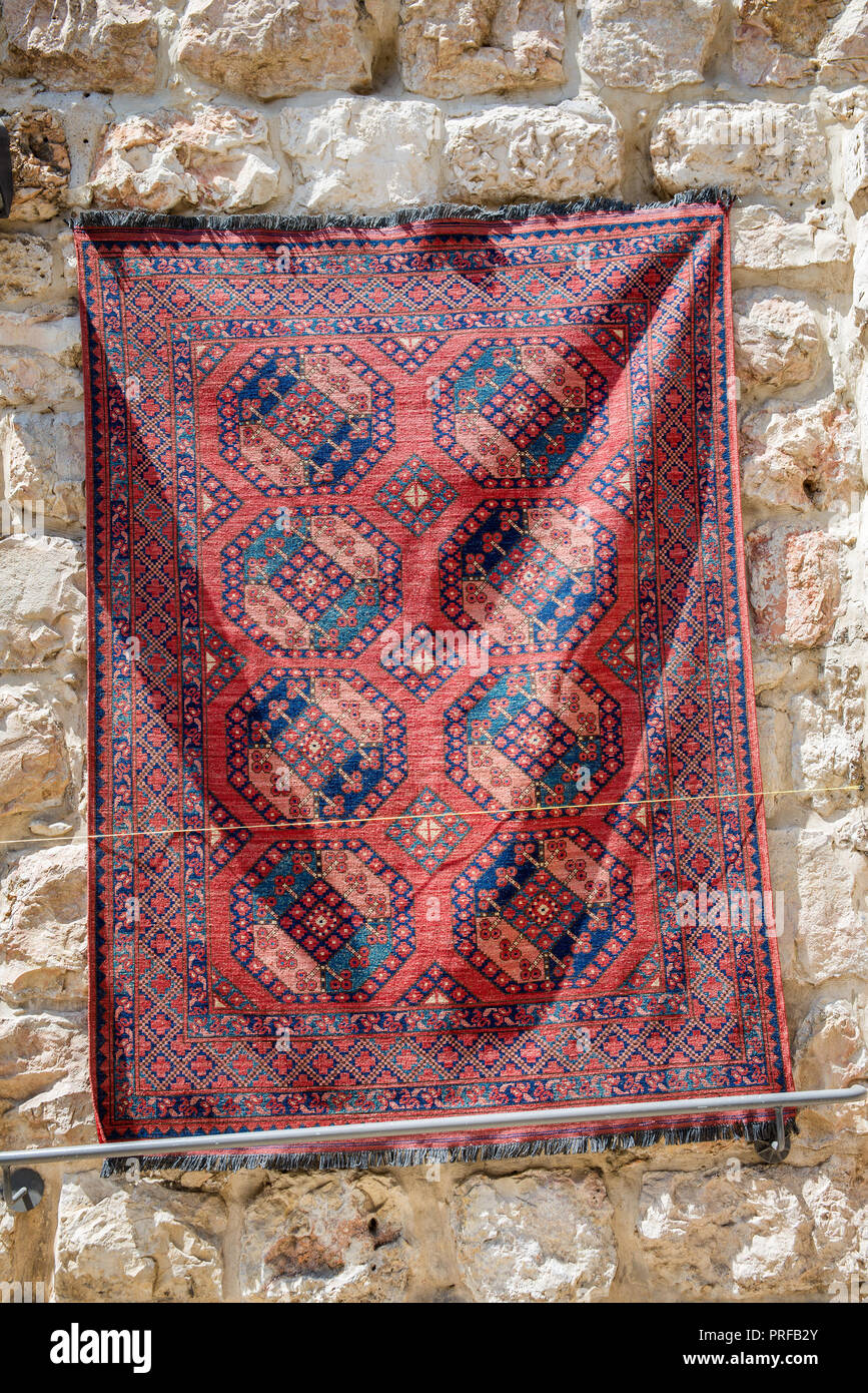Medieval tapestry wall -Fotos und -Bildmaterial in hoher Auflösung – Alamy