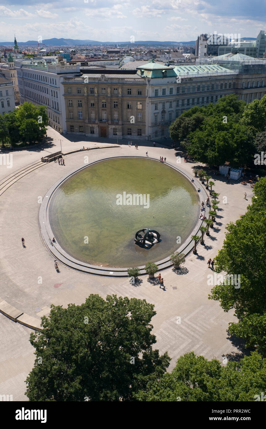 Karlsplatz park -Fotos und -Bildmaterial in hoher Auflösung – Alamy