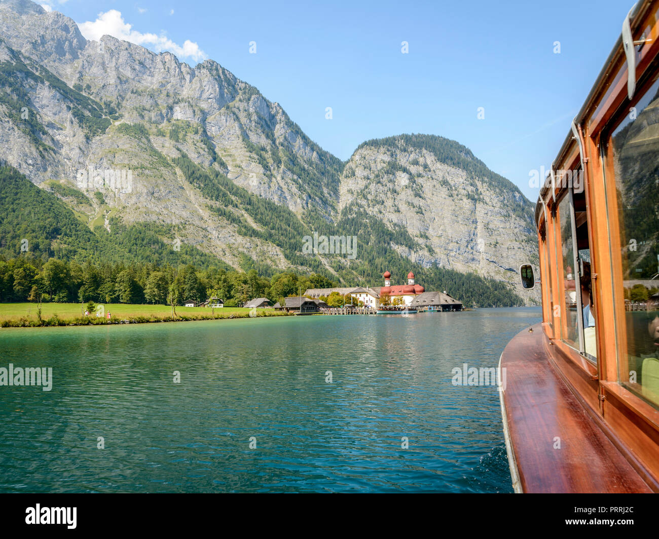 Blick von einem Passagier Schiff auf dem Königsee, in der Rückseite ...