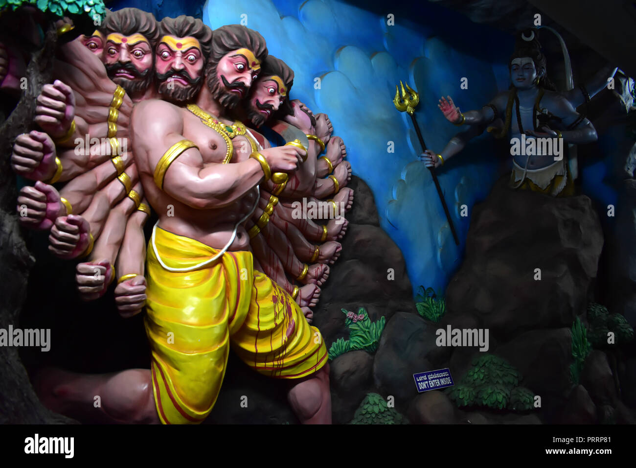 Statue von ravana -Fotos und -Bildmaterial in hoher Auflösung – Alamy