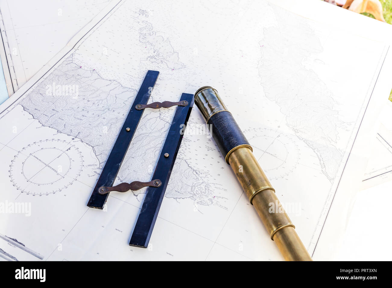 Measure maps -Fotos und -Bildmaterial in hoher Auflösung – Alamy