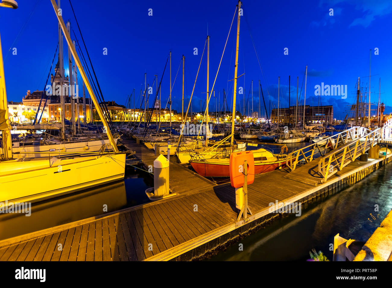 Dunkirk marina -Fotos und -Bildmaterial in hoher Auflösung – Alamy