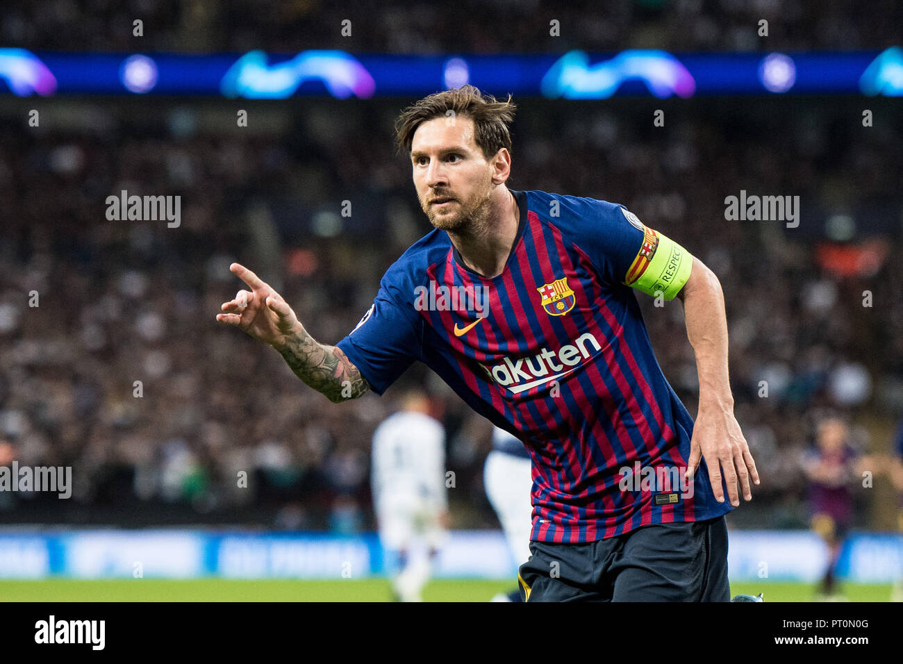 Lionel Messi Feiern nach dem Scoring 1 Ziel im Wembley Stadiumin Match ...