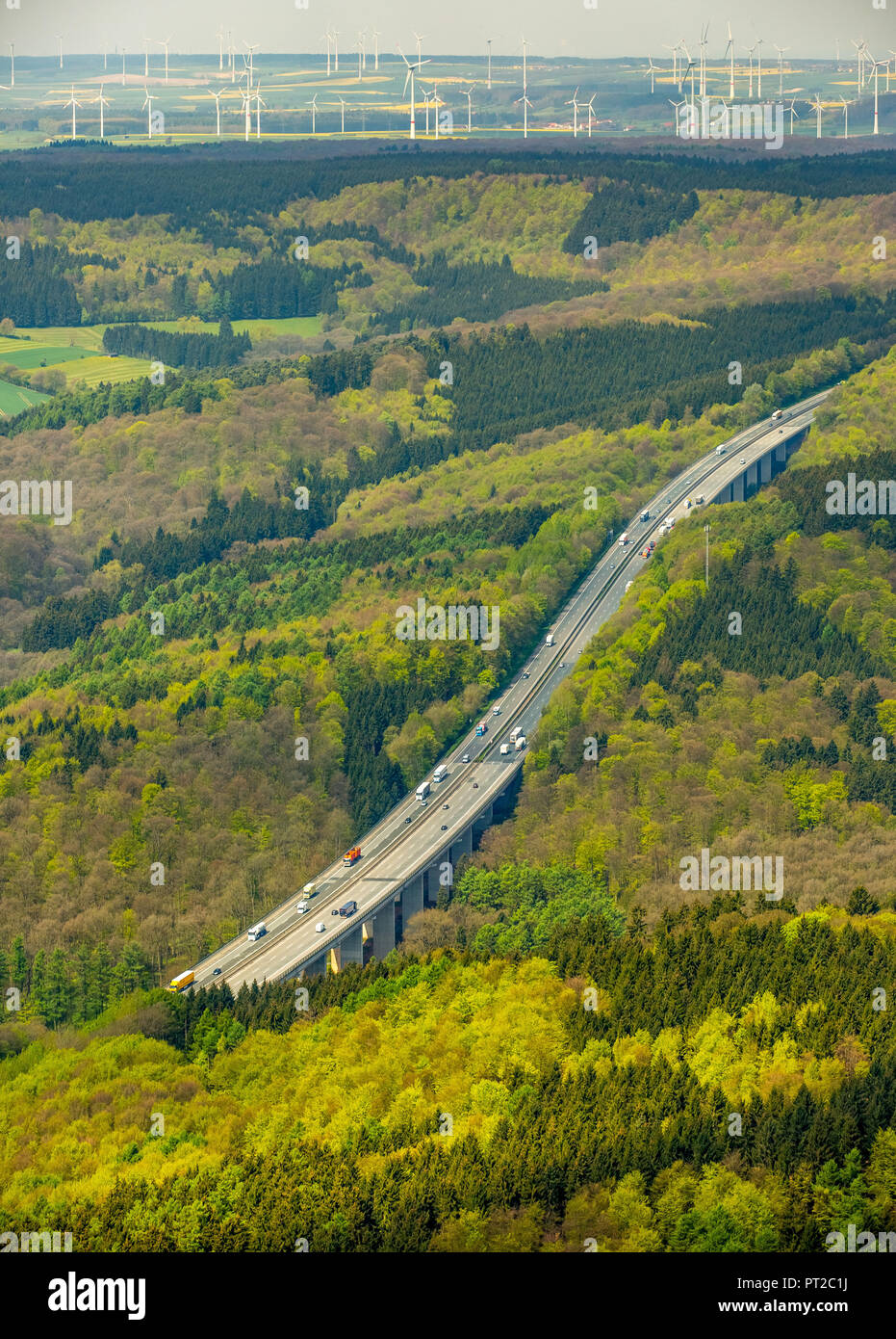 Mit der autobrücke a44 nord -Fotos und -Bildmaterial in hoher Auflösung – Alamy
