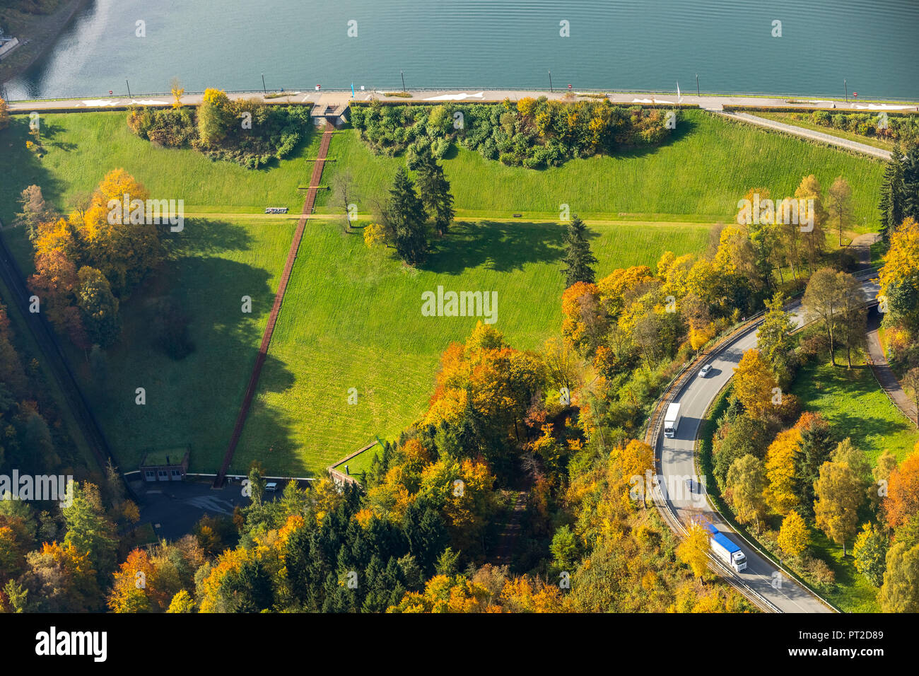Hennesee hennesee con dam -Fotos und -Bildmaterial in hoher Auflösung ...
