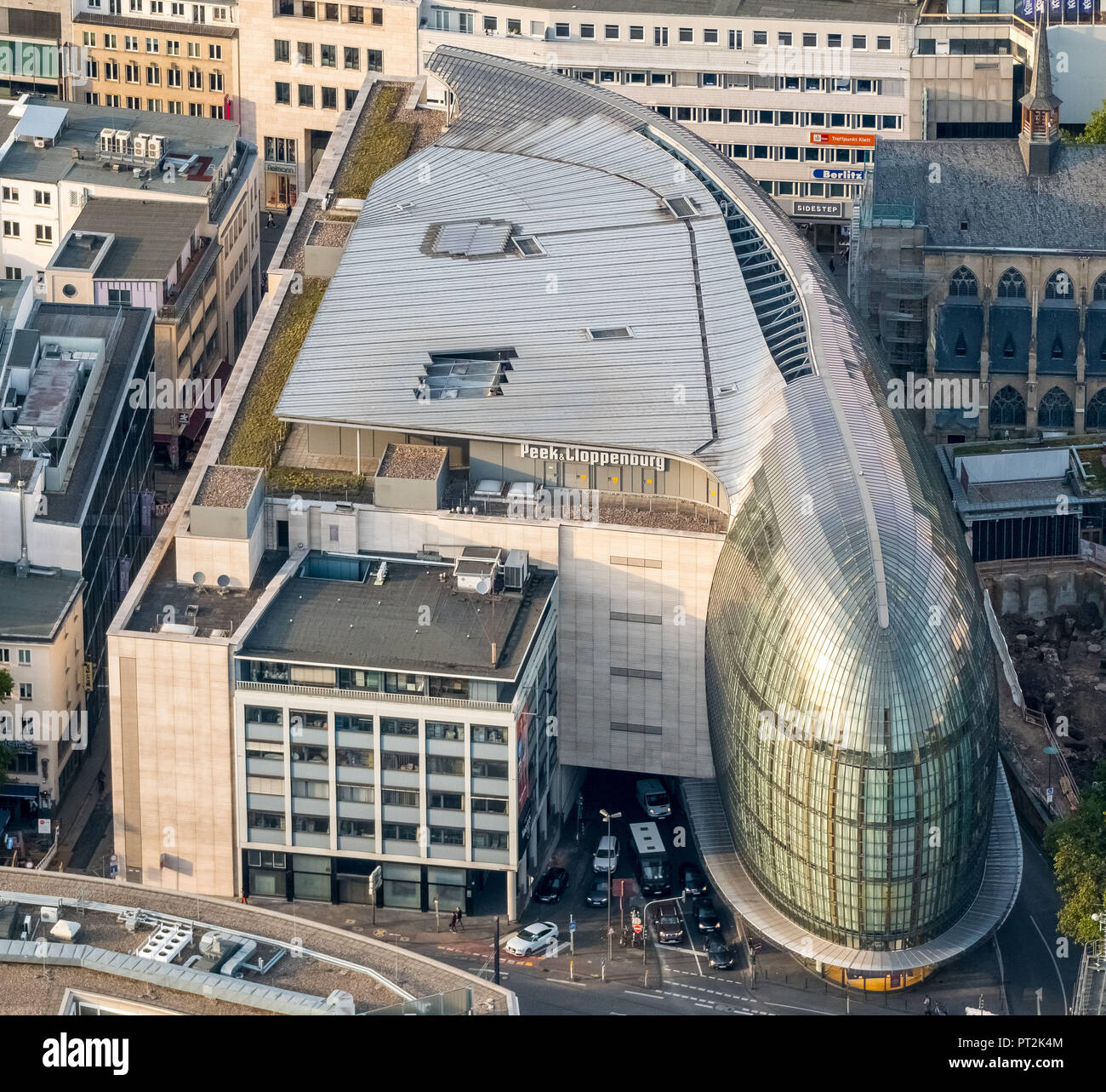 Peek & cloppenburg -Fotos und -Bildmaterial in hoher Auflösung – Alamy