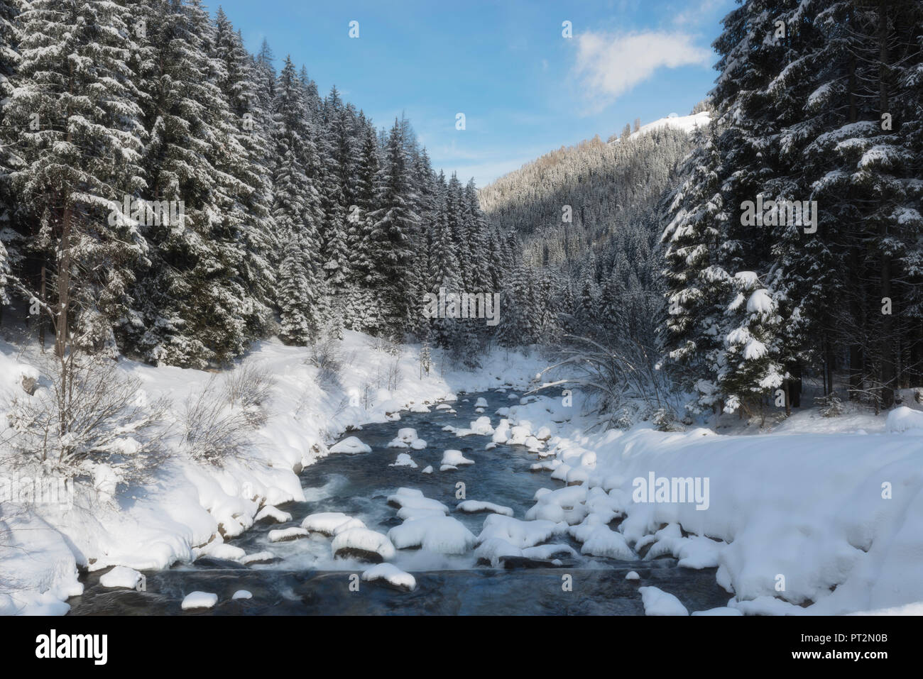 Gadera an einem wintertag -Fotos und -Bildmaterial in hoher Auflösung ...