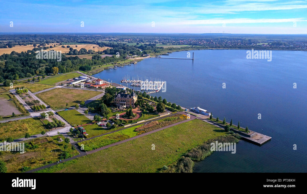 Villa am Bernsteinsee, Großer Goitzschesee, Bitterfeld-Wolfen, Sachsen ...
