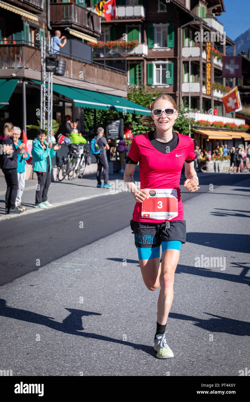 Die Teilnehmer der Jungfrau Marathon, Lauterbrunnen, Interlaken ...