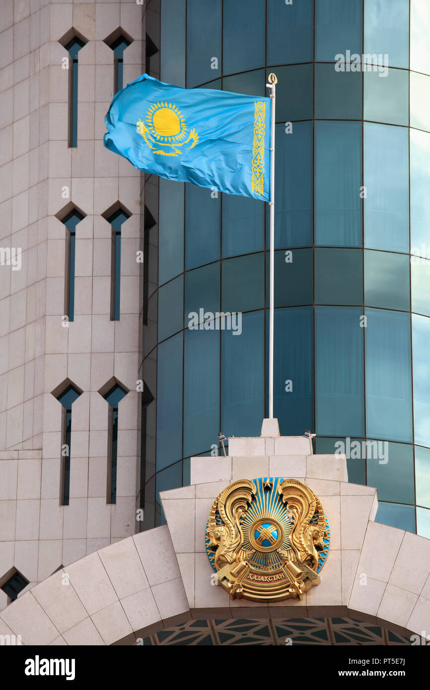 Kazakhstan flag astana -Fotos und -Bildmaterial in hoher Auflösung – Alamy
