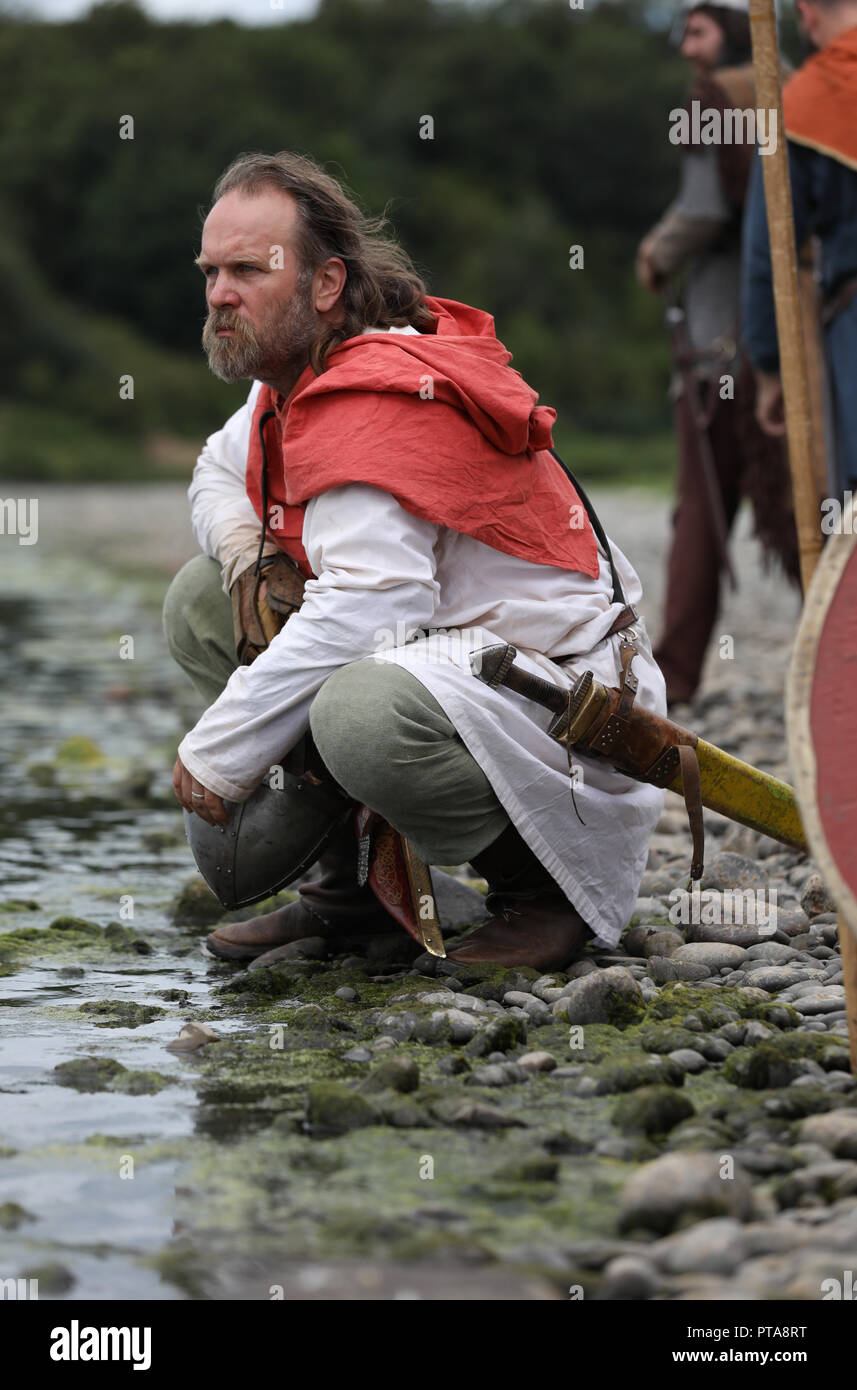 Wikinger reenactment -Fotos und -Bildmaterial in hoher Auflösung – Alamy