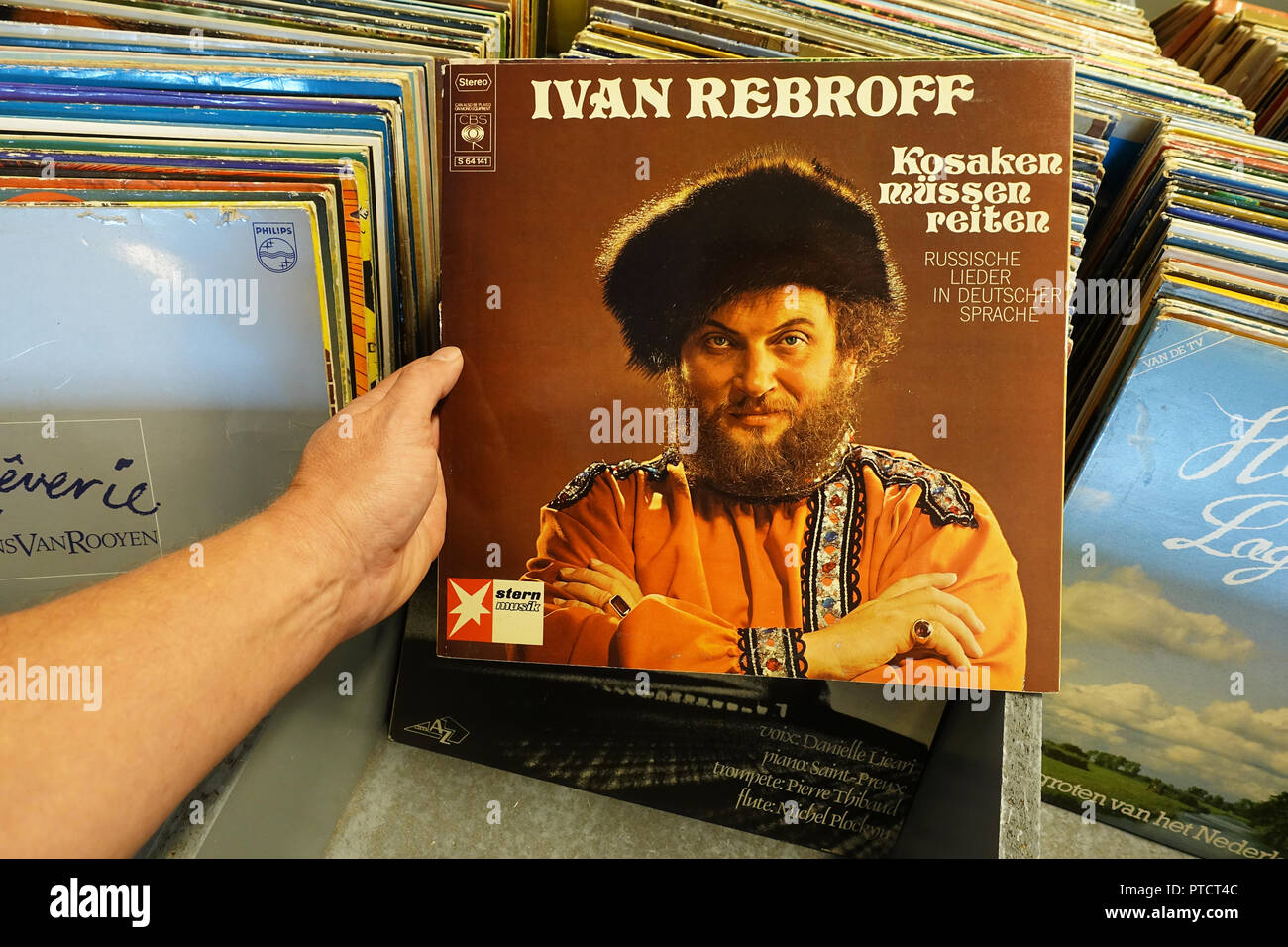 Ivan rebroff schallplatte -Fotos und -Bildmaterial in hoher Auflösung ...