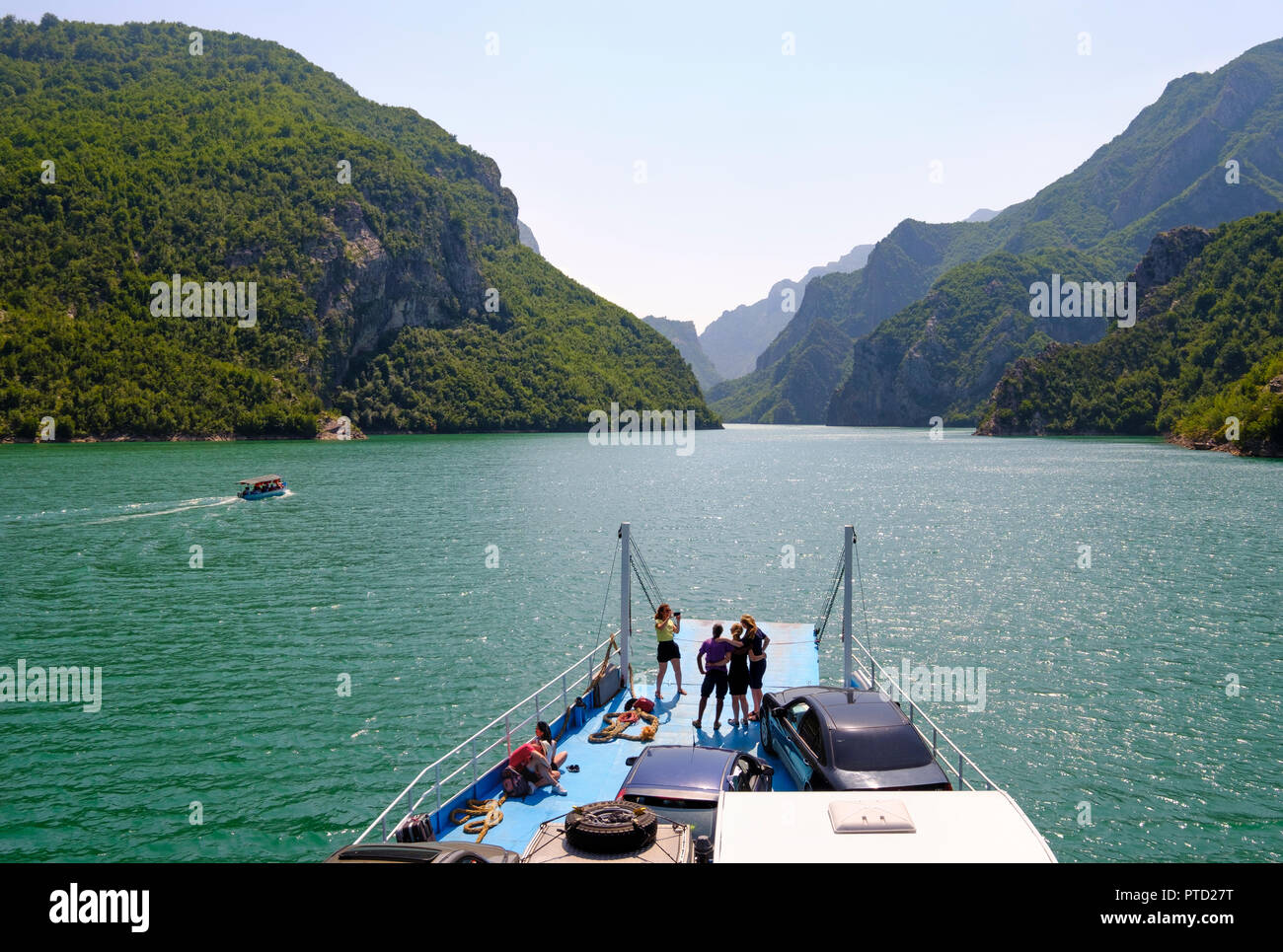 Fähre nach Koman Stausee Liqeni i Komanit, Fluss Drin, qark Shkodra ...