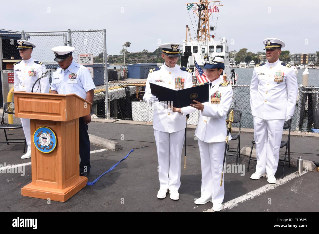 Coast guard commendation medal -Fotos und -Bildmaterial in hoher ...