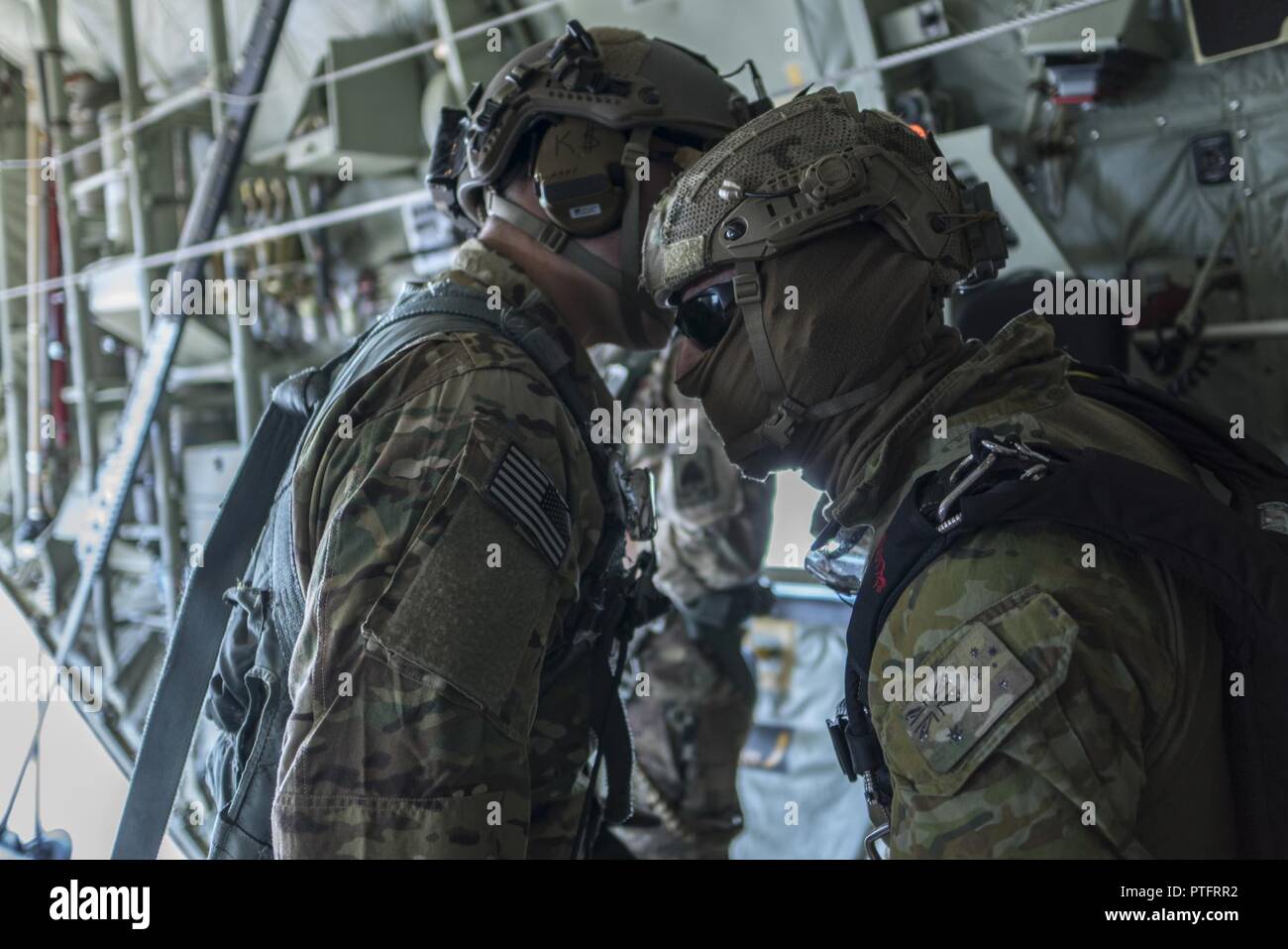 Ein US Air Force 17 Special Operations Squadron MC-130J Commando II ...