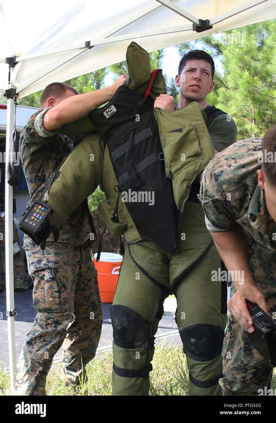 U s army staff sgt derrick -Fotos und -Bildmaterial in hoher Auflösung ...