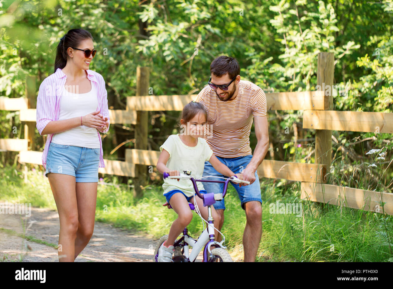 Lernen mit den eltern -Fotos und -Bildmaterial in hoher Auflösung – Alamy