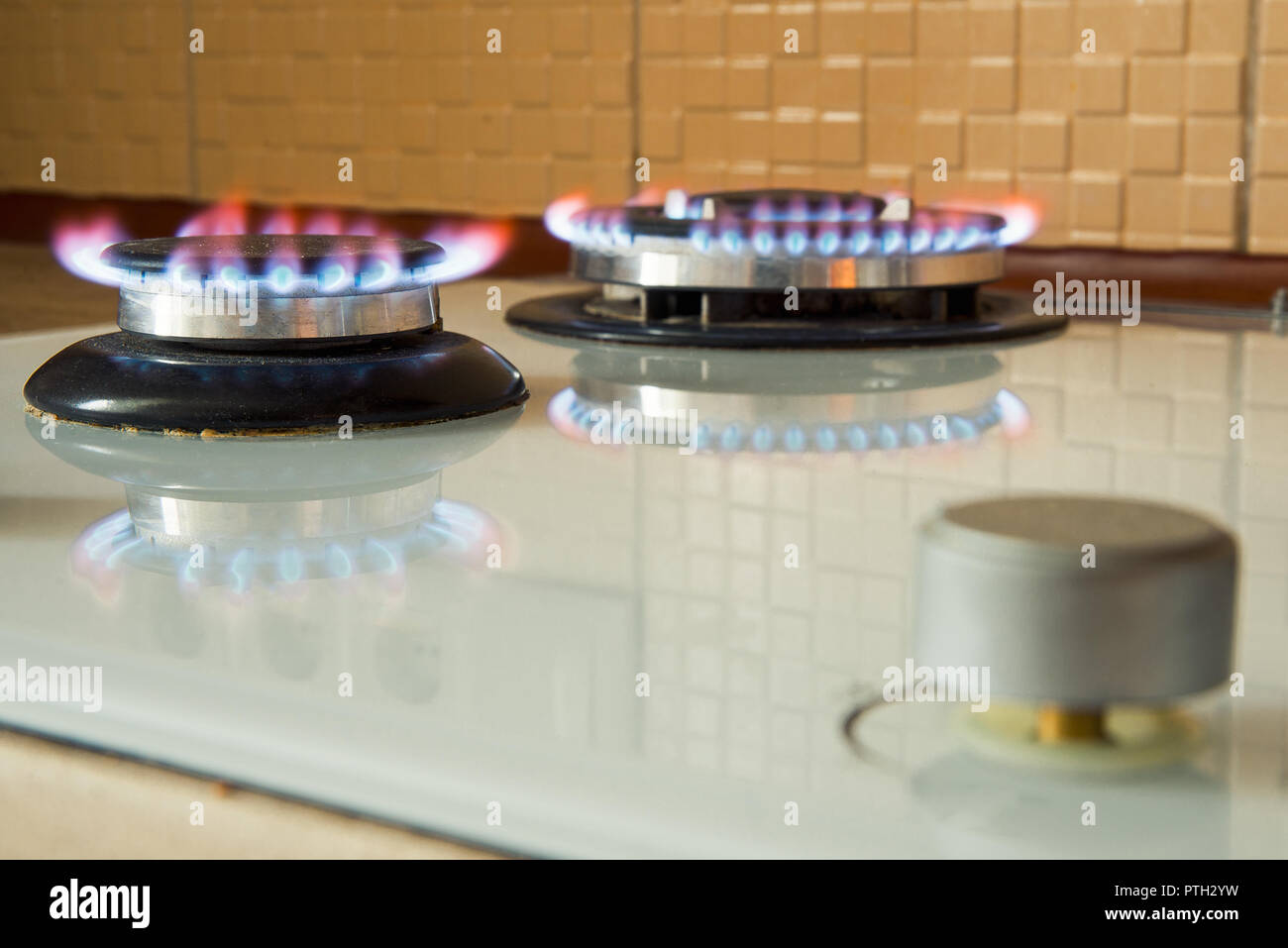 Gasbrenner flamme -Fotos und -Bildmaterial in hoher Auflösung – Alamy