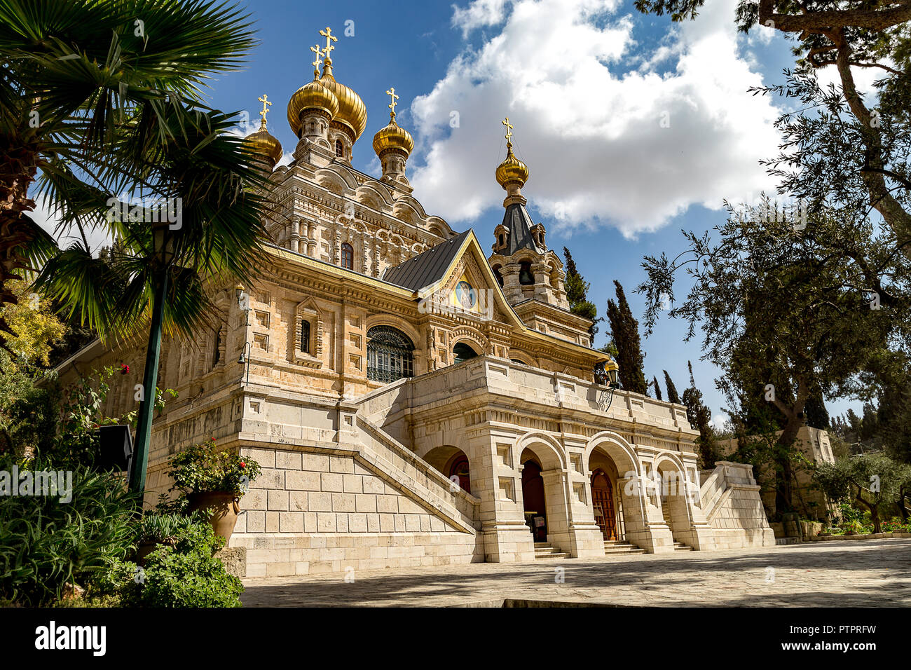 Russisch orthodoxes nonnenkloster -Fotos und -Bildmaterial in hoher Auflösung – Alamy