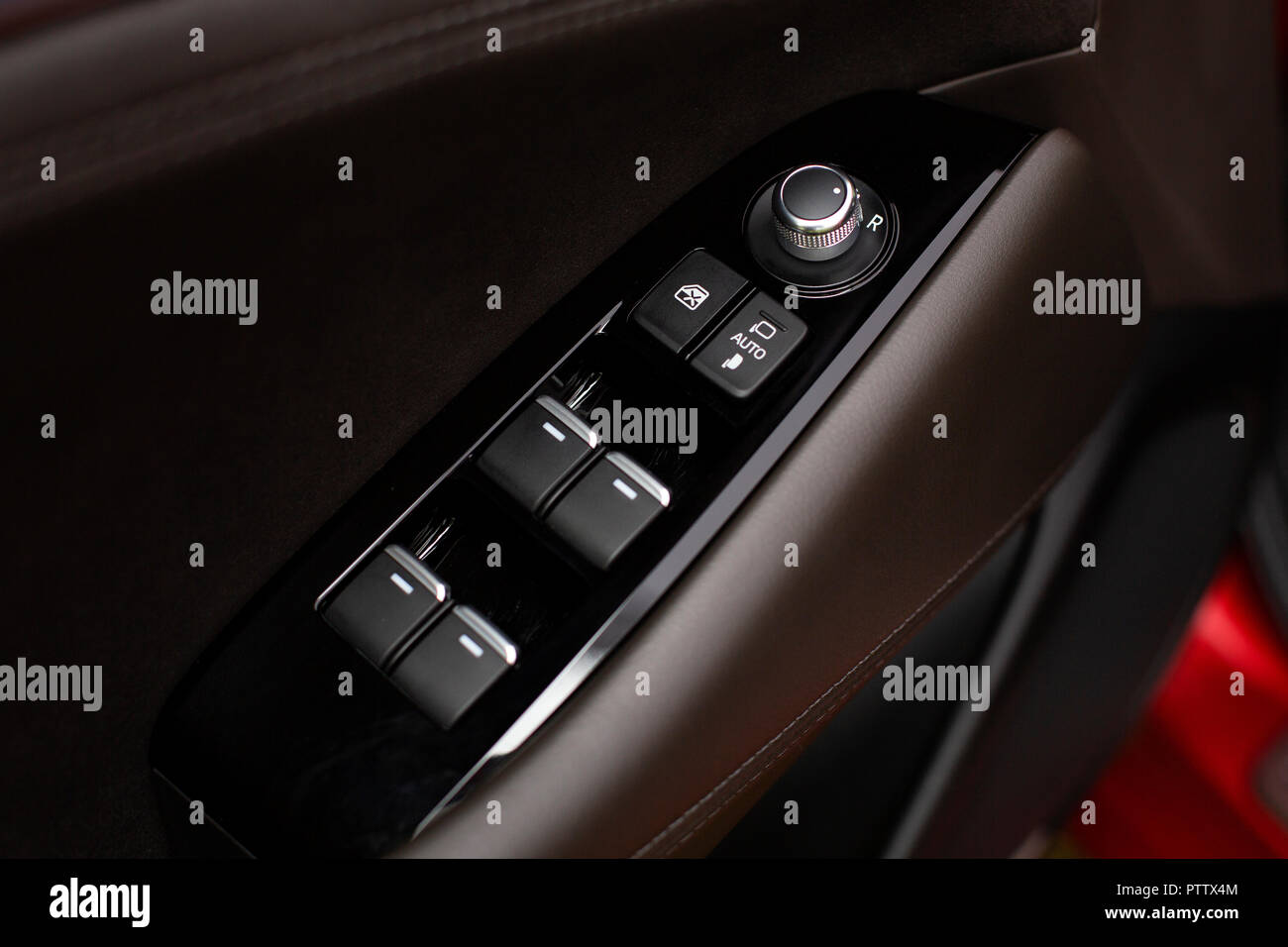 Einfache auto dash -Fotos und -Bildmaterial in hoher Auflösung – Alamy