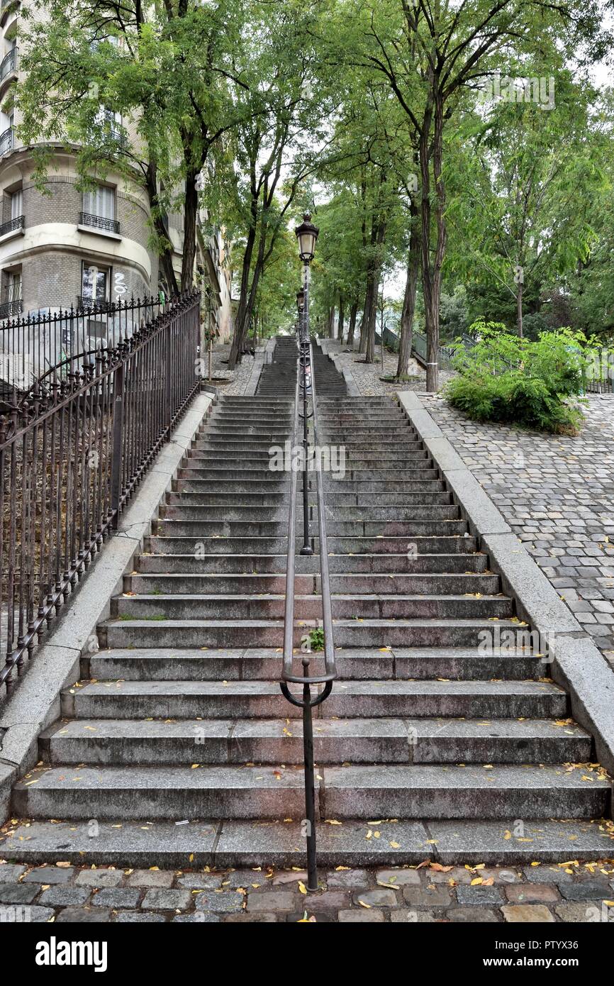 Montmartre treppe -Fotos und -Bildmaterial in hoher Auflösung – Alamy