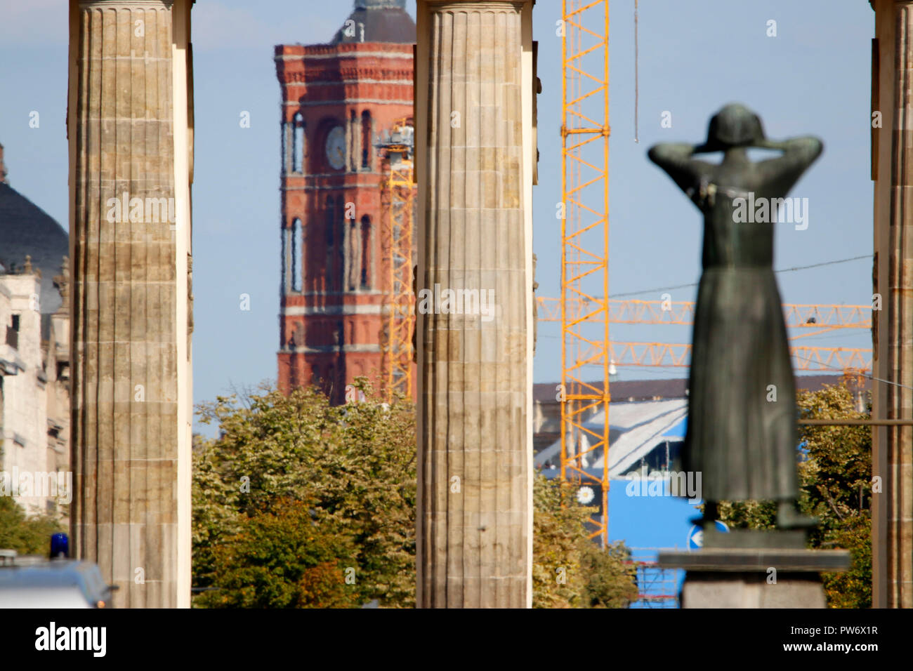 Der rufer skulptur -Fotos und -Bildmaterial in hoher Auflösung – Alamy
