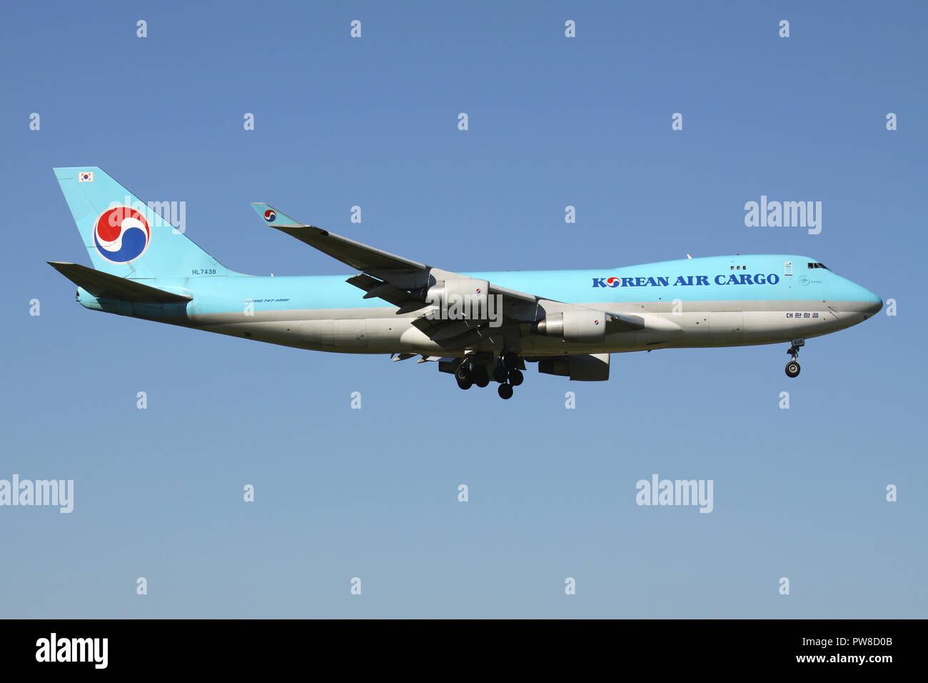 Korean Air Cargo Boeing 747-400F mit Registrierung HL 7438 auf kurze ...