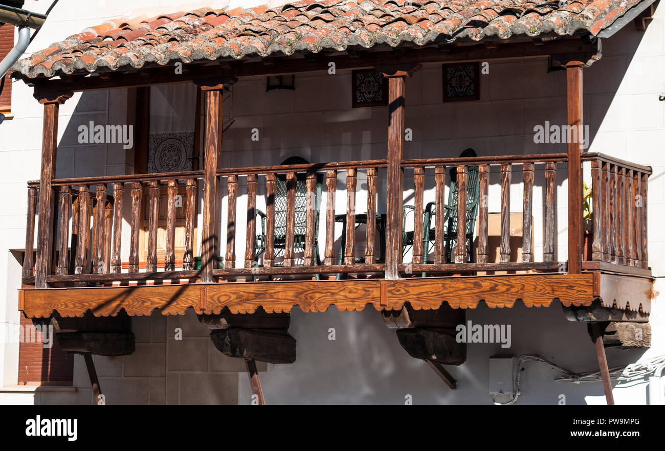 Terraza de madera -Fotos und -Bildmaterial in hoher Auflösung – Alamy