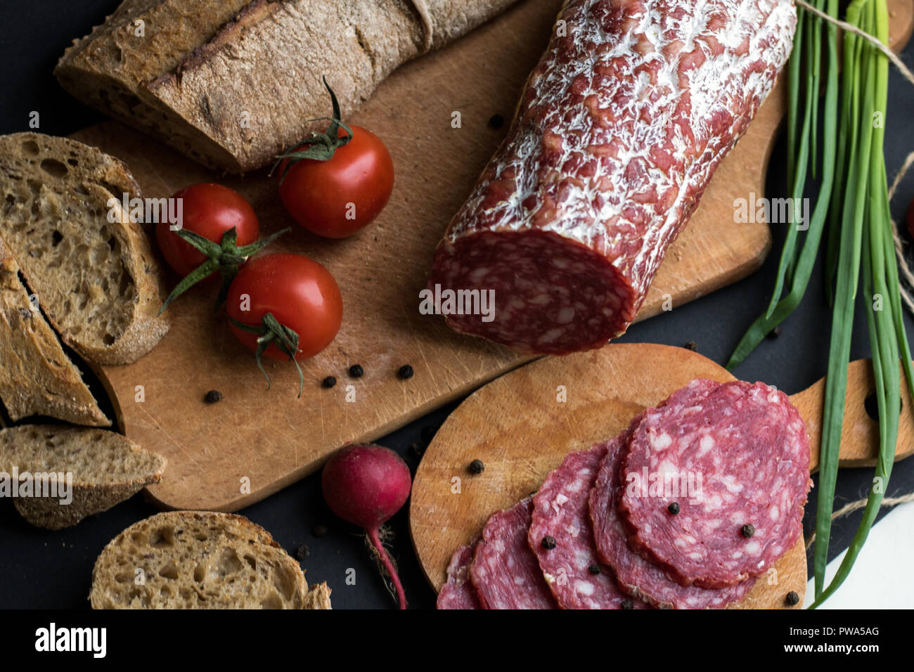Brot Mit Wurst Stockfotos und -bilder Kaufen - Alamy