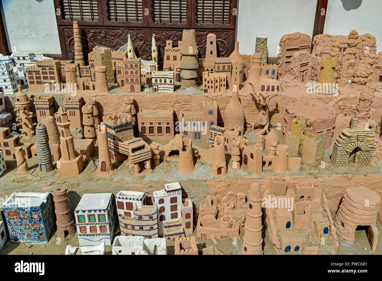 Modell Stadt aus Sand ausserhalb eines Kulturzentrums in Jeddah, Saudi ...