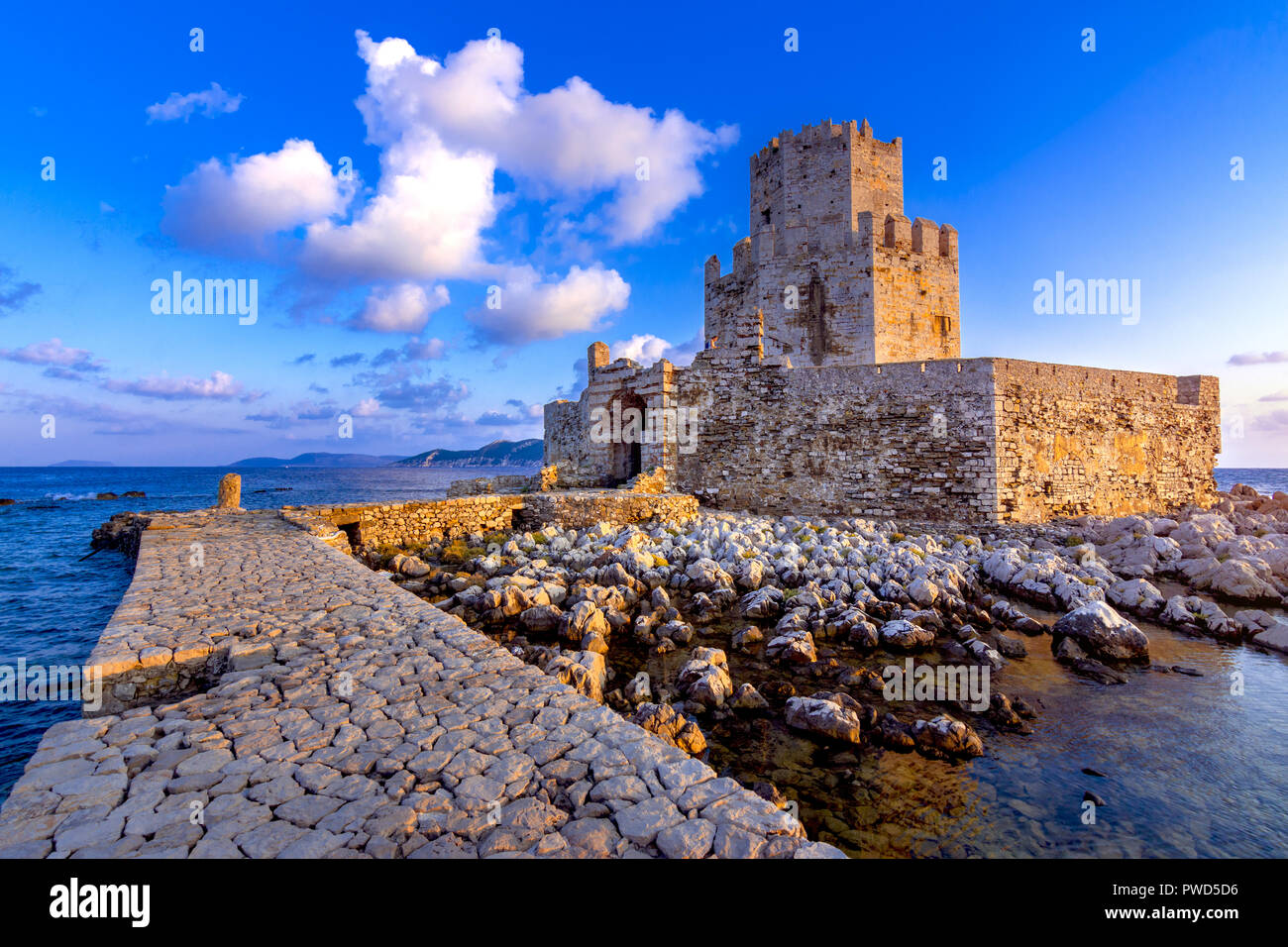 Griechische burg methoni -Fotos und -Bildmaterial in hoher Auflösung ...