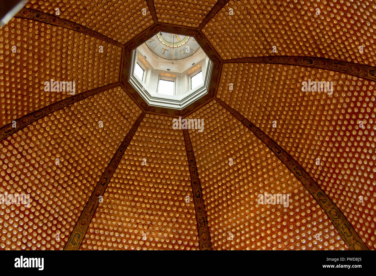 Die Kuppel der Tribuna in den Uffizien in Florenz, Italien, aus der die ...