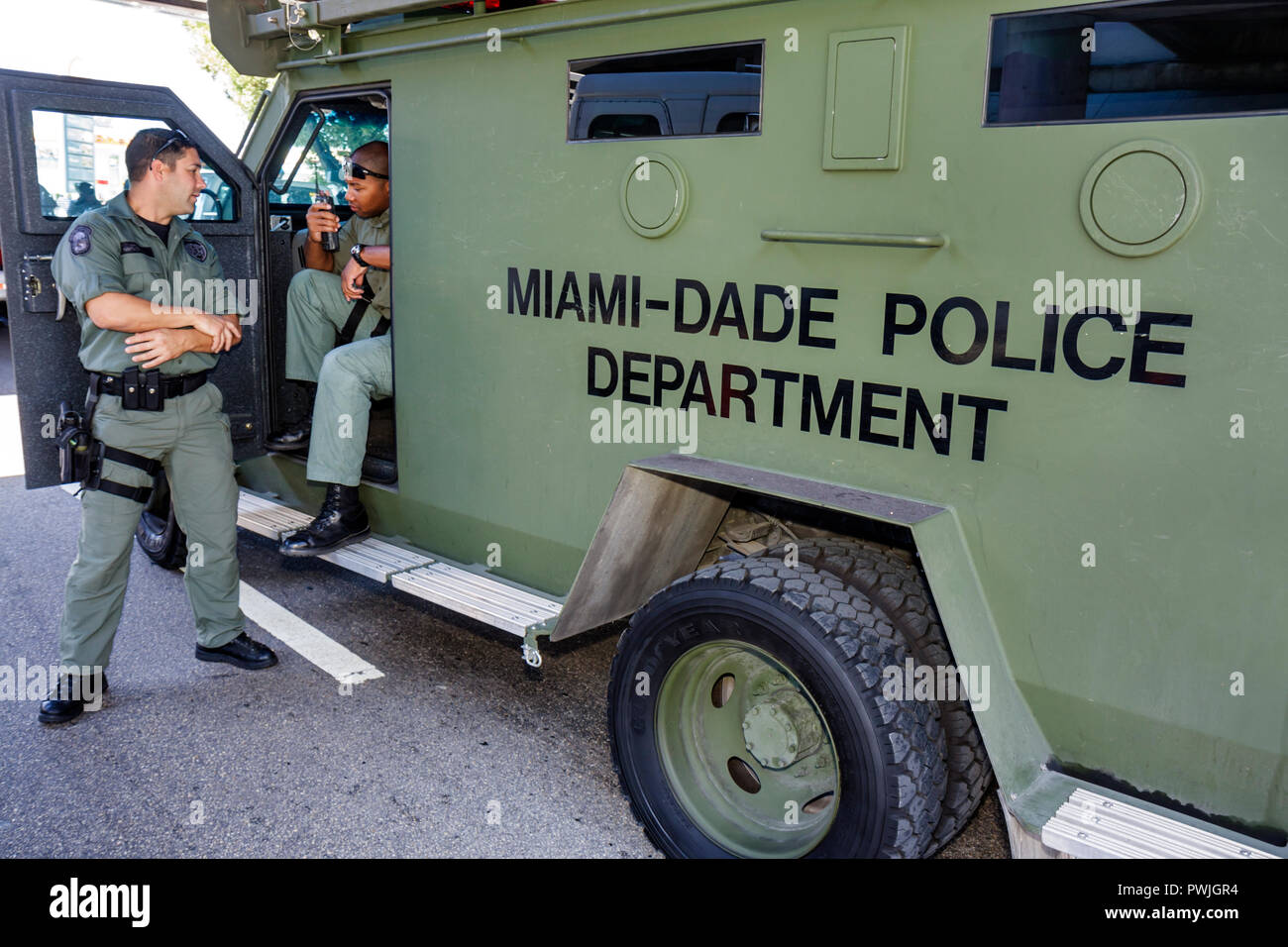 Swat florida -Fotos und -Bildmaterial in hoher Auflösung – Alamy