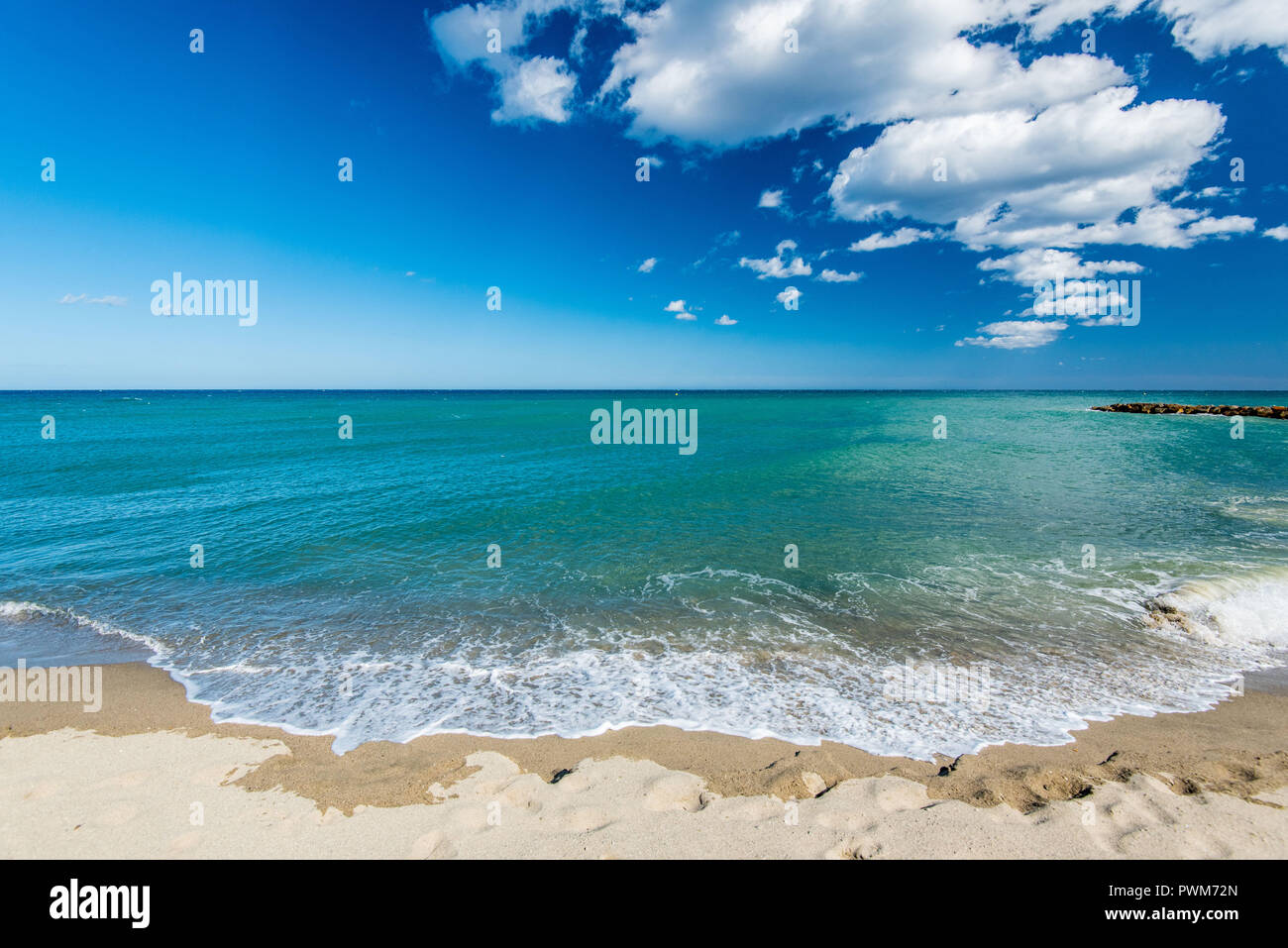 Perpignan (Südfrankreich): Strand von Saint-Cyprien ÒCote RadieuseÓ ...