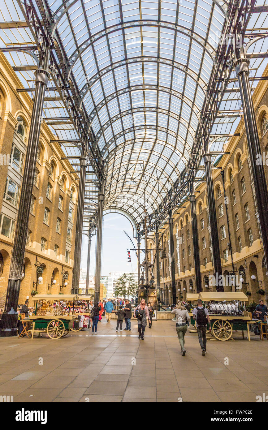 Die szene in der mall in london -Fotos und -Bildmaterial in hoher ...