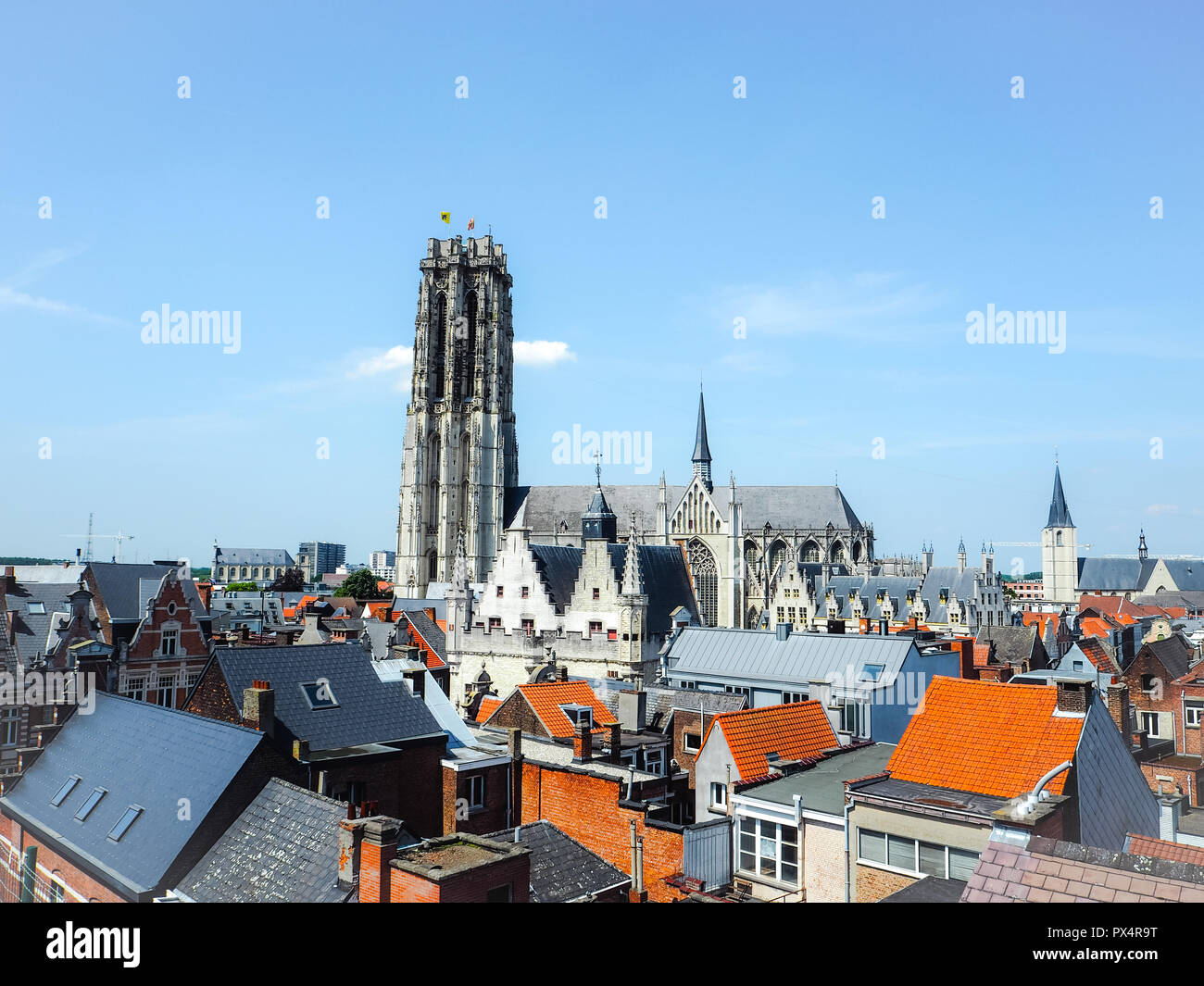 Saint rumbolds cathedral in mechelen -Fotos und -Bildmaterial in hoher ...