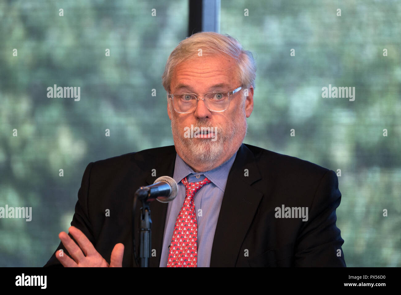 Metropolitan transportation authority -Fotos und -Bildmaterial in hoher ...