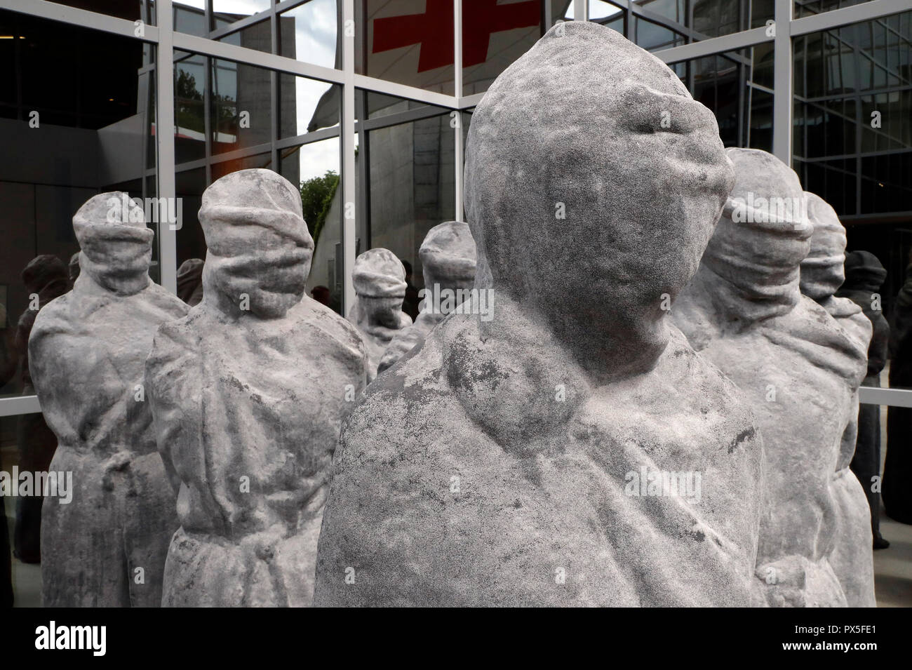 Comite international de la croix rouge -Fotos und -Bildmaterial in ...