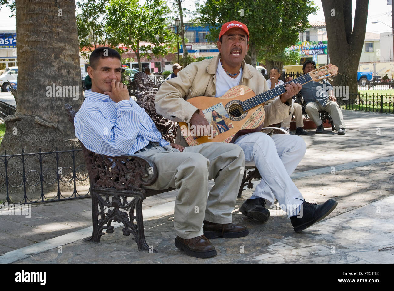 Tecate man -Fotos und -Bildmaterial in hoher Auflösung – Alamy