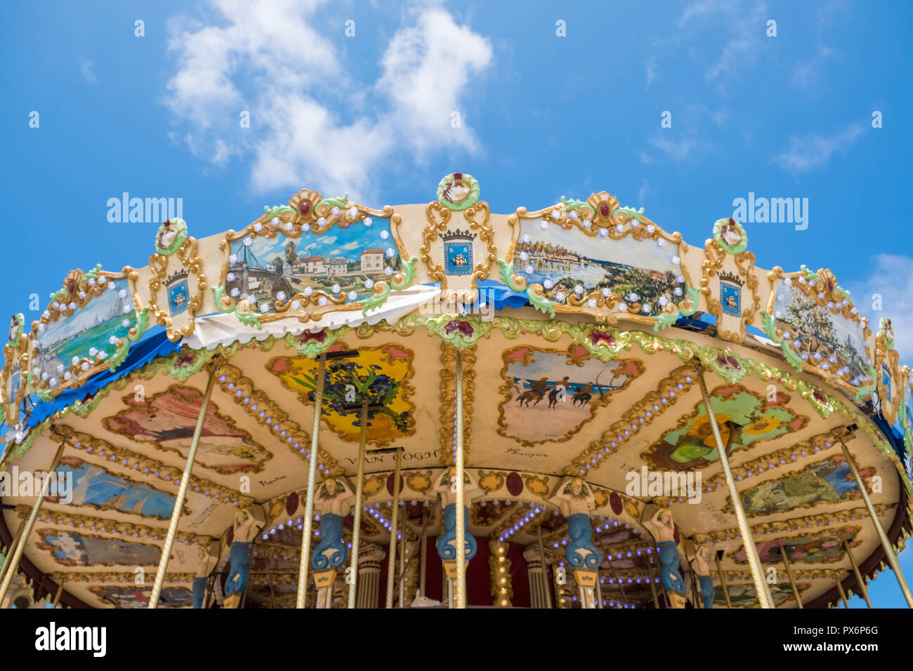 Du karussell -Fotos und -Bildmaterial in hoher Auflösung – Alamy