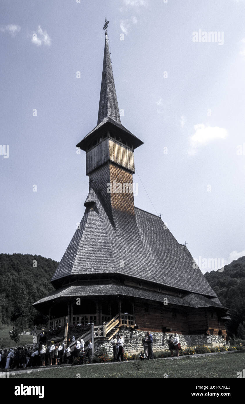 Romania maramures barsana wooden churches -Fotos und -Bildmaterial in hoher Auflösung – Alamy